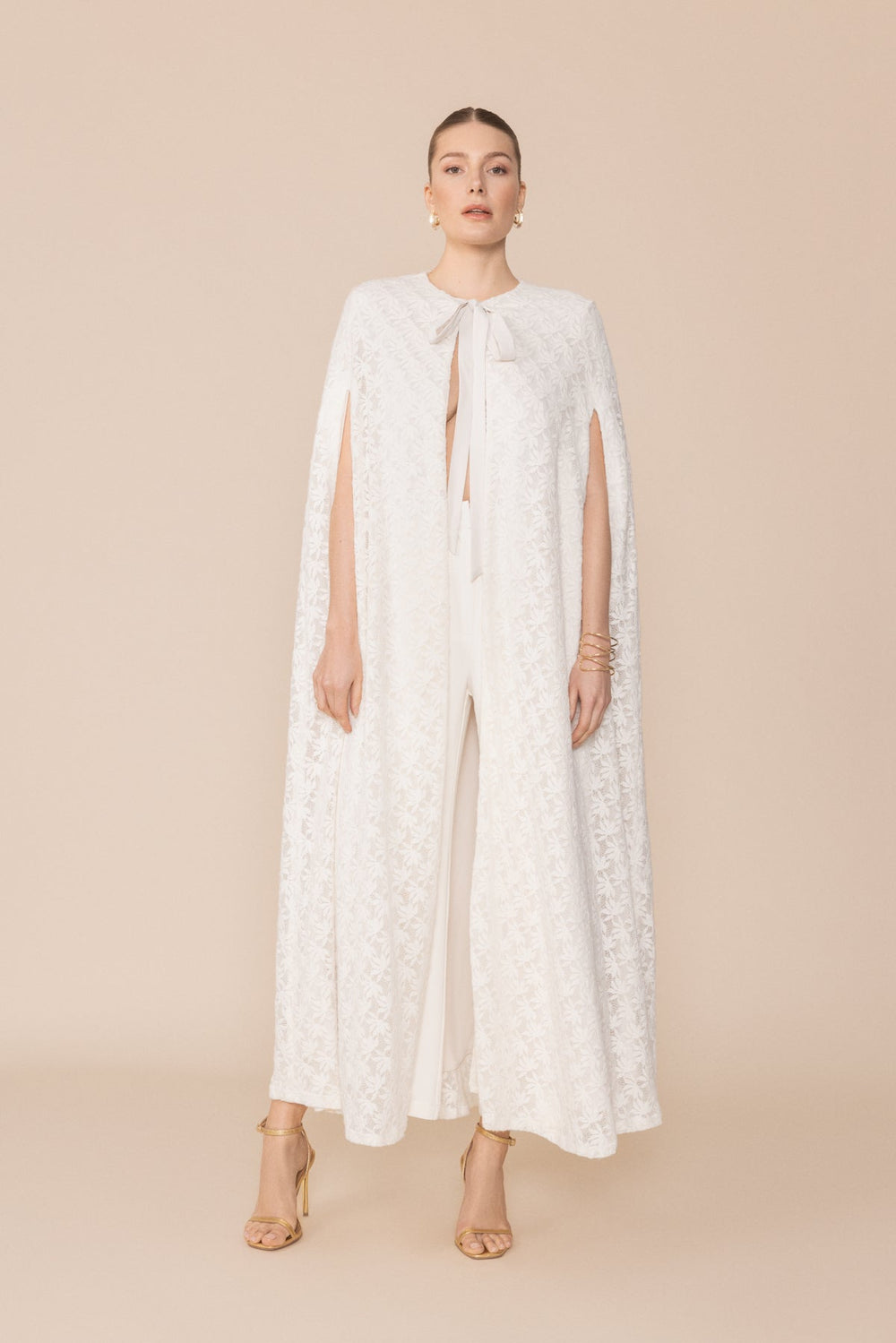 Capas de mujer para bodas | Bruna